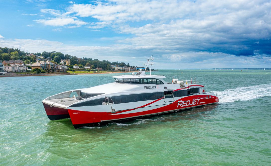 Southampton International Boat Show partners with Red Funnel to offer ...